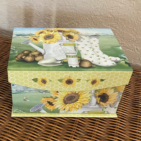 nicole tamarin | Storage & Organization | 4 For Sunflower Box | Poshmark